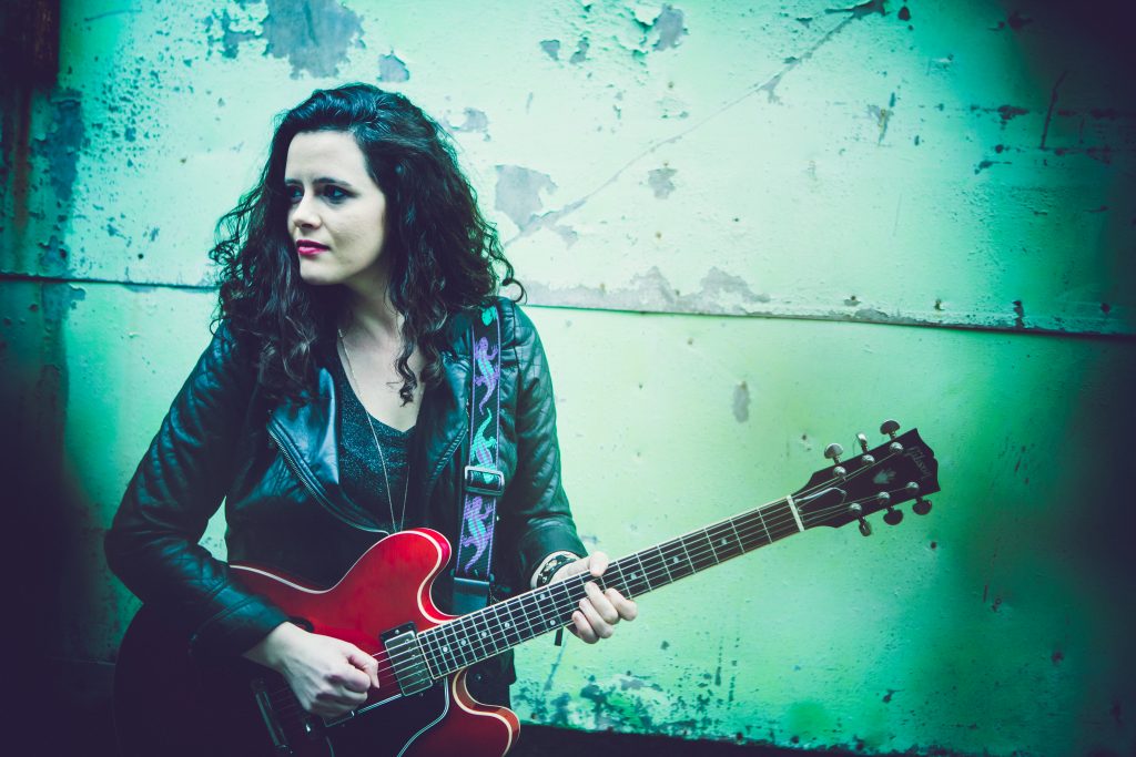 About - Lindsey Miller